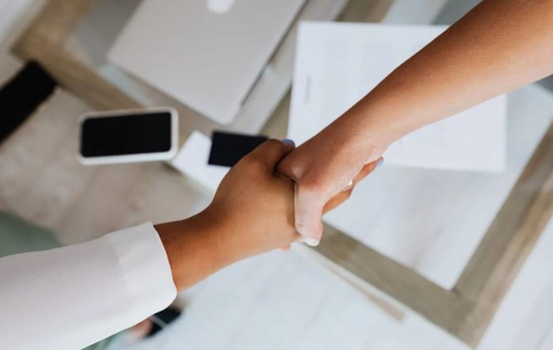 ¿Qué hace un agente de compras para importación?