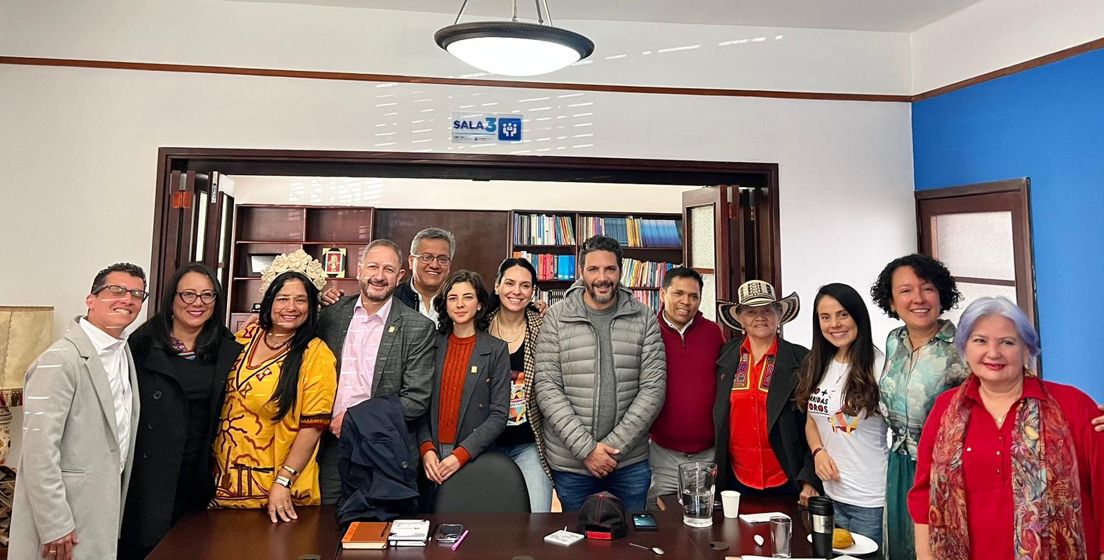 Senador Ferney Silva: Un líder comprometido con la democracia y el ...