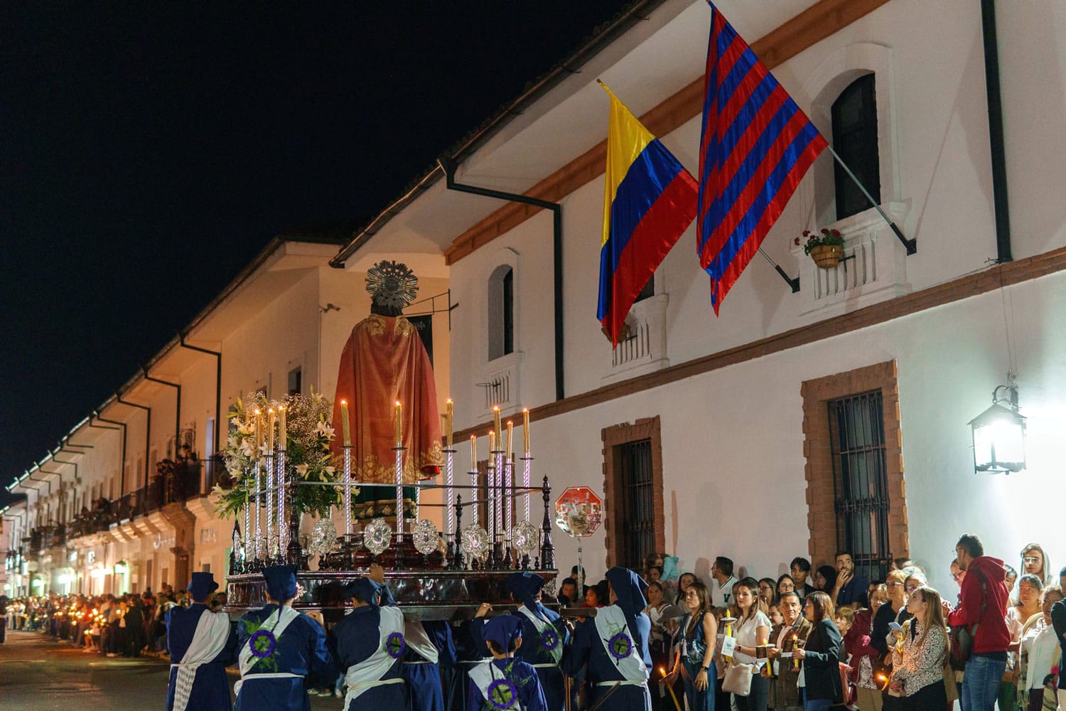 Popayán: entre Incienso y Granadillas de Quijo. La magia y los milagros ...