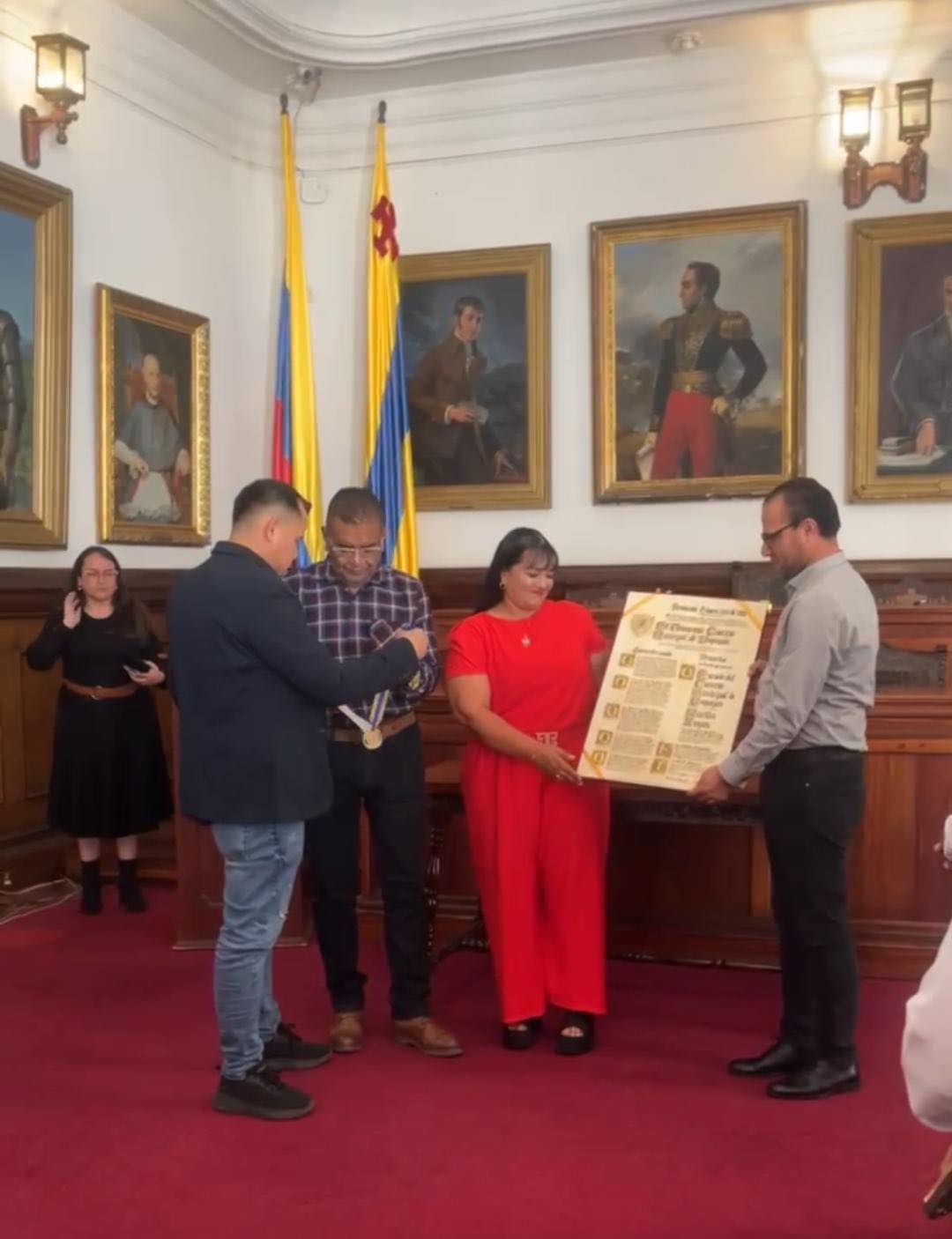 Cruz de Belalcázar en Popayán: Polémica condecoración a Martha Hoyos